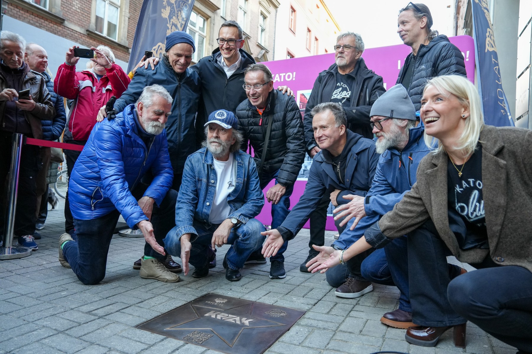 Zespół Krzak ma swoją gwiazdę przed KATO Blues Faces. Zespół świętował ...
